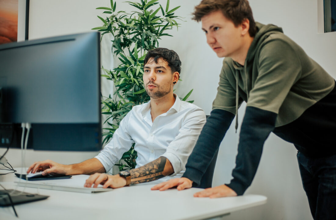 Expert Review - Proud Nerds